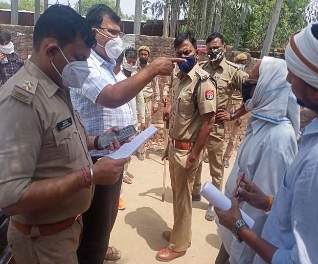 Panchayat Chunav Kanpur Voting News: भीतरगांव में फर्जी वोटिंग को लेकर ...