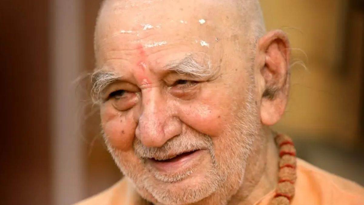 निरंजनी अखाड़े के महामंडलेश्वर स्वामी रामचंद्र गिरी हुए ब्रह्मलीन, 104 ...