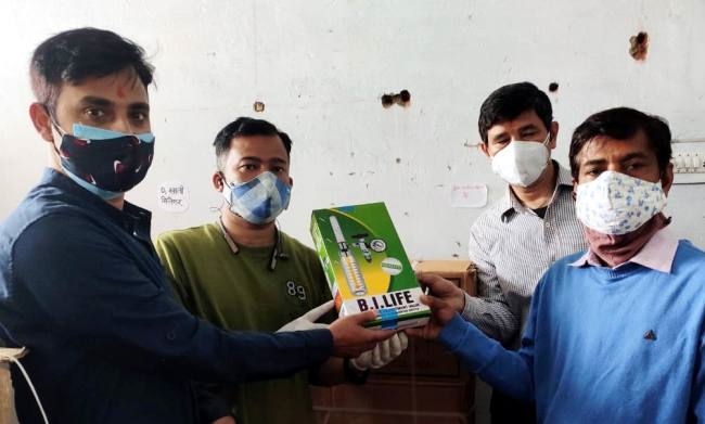 कोविड अस्पताल में कोरोना संक्रमितों की सहायता को जुट रहीं संस्थाएं ...