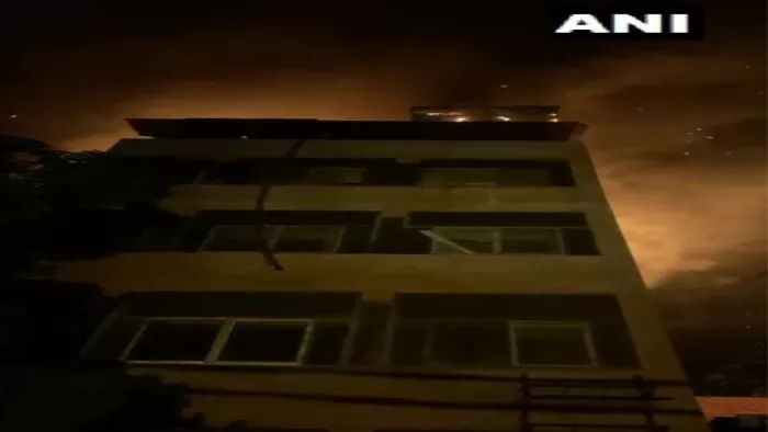 Delhi Mundka Fire: चार मंजिला इमारत का मालिक मनीष लाकड़ा गिरफ्तार ...