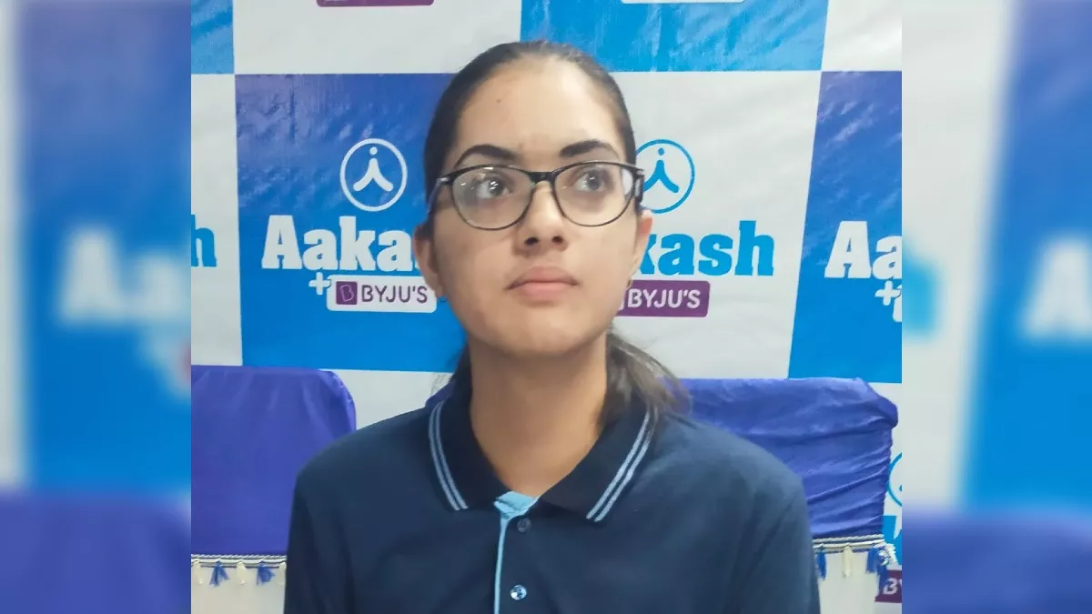 Dehradun: कैंसर पर शोध करना चाहती है नीट टॉपर शगुन, बीमार रहकर भी नहीं ...