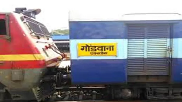 नशे में धुत जवान ने ट्रेन की बर्थ पर किया पेशाब, नीचे सो रही महिला की ...