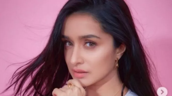 Shraddha Kapoora के हाथ लगा ये बड़ा प्रोजेक्ट? बागी को-स्टार के अपोजिट ...