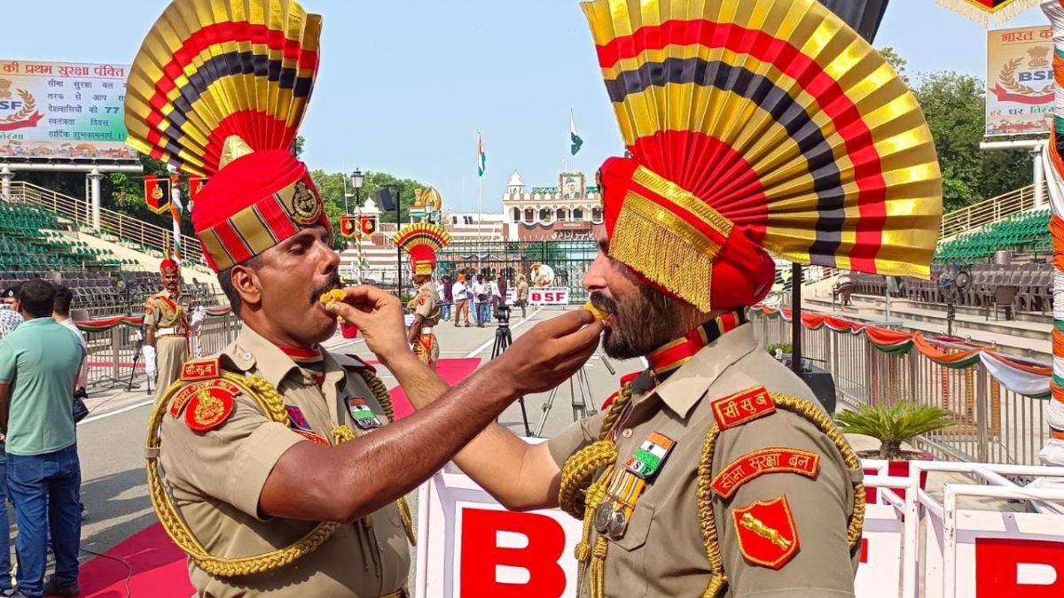 Independence Day 2023: 15 अगस्त को वाघा बॉर्डर पर ''भारत माता की जय ...