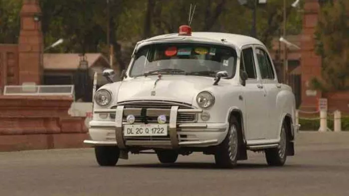 VIPs की पसंदीदा कार थी Ambassador, कई प्रधानमंत्रियों ने किया सफर ...