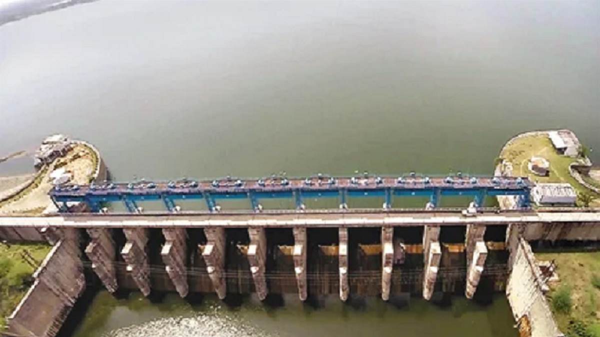 Hamirpur : मौदहा बांध से छोड़ा गया 15 सौ क्यूसेक पानी, छह गांव जलमग्न ...