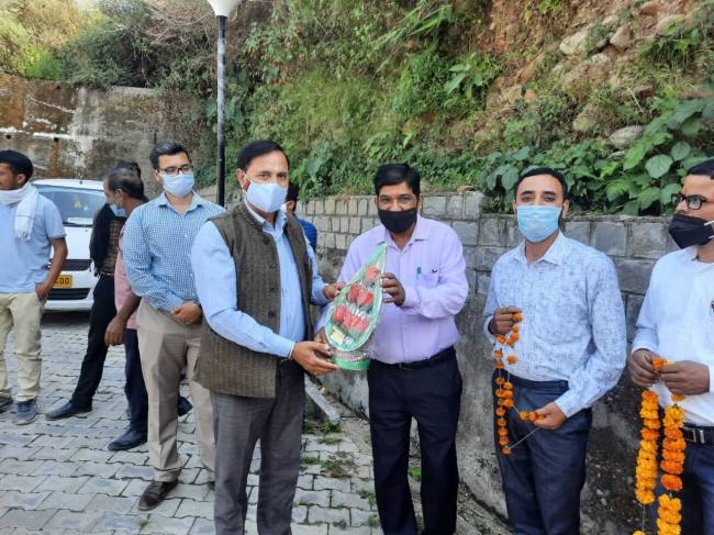 विधायक ने बांटी 66 बेबी किटें - MLA Bikram Jaryal provided 246000 FD to ...