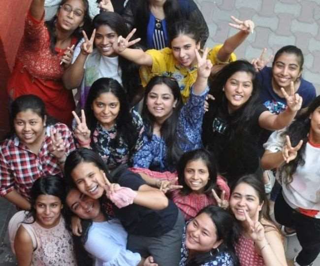IIT- JEE 2021 Toppers: फीमेल कैटेगरी में काव्या चोपड़ा ने पाया पहला ... IIT- JEE 2021 Toppers: फीमेल कैटेगरी में काव्या चोपड़ा ने पाया पहला ...