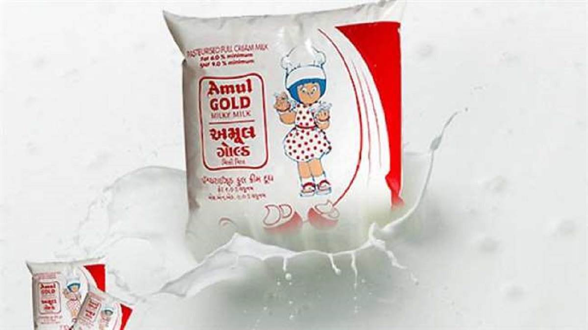 Amul Milk Price Hiked: त्योहार पर अमूल का झटका, महंगा होने के बाद आगरा ...