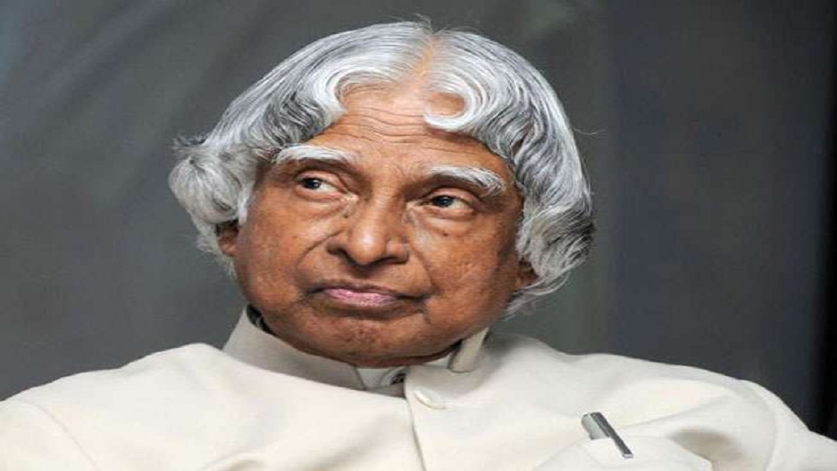 पूर्व राष्ट्रपति कलाम की जयंती पर पीएम मोदी ने दी श्रद्धांजलि, कहा ...