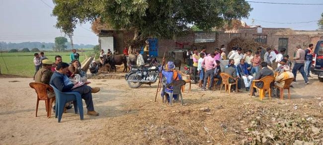 बदायूं में आंबेडकर प्रतिमा स्थापित करने पर तनाव - Tension over the ...