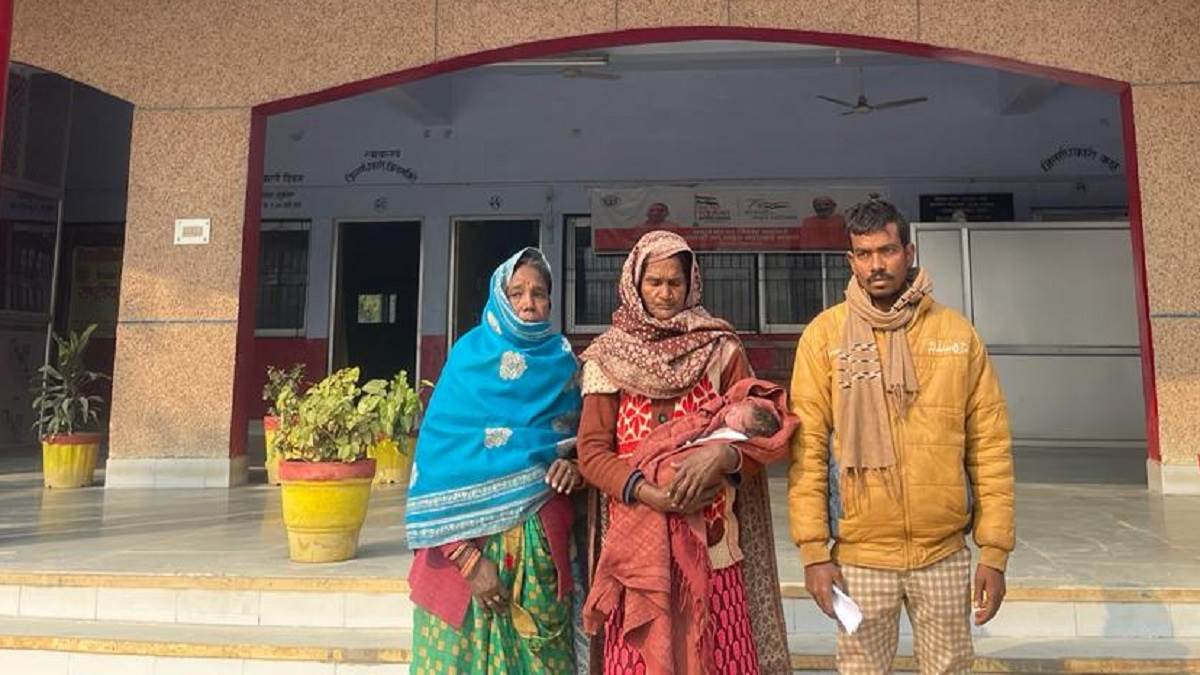 UP: 2600 रुपये न देने पर स्टाफ नर्स ने प्रसूता व नवजात को भगाया, इलाज ...