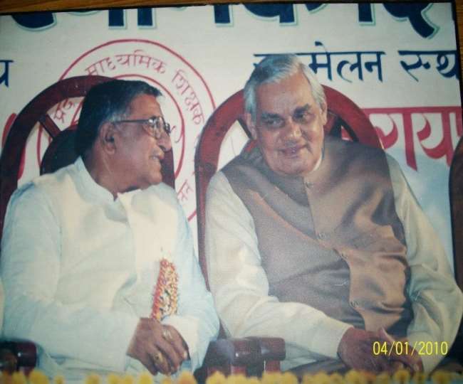 Om Prakash Sharma Dies: शिक्षक राजनीति के वटवृक्ष थे ओमप्रकाश,50 साल से थे जीत की गारंटी, संघर्ष ...