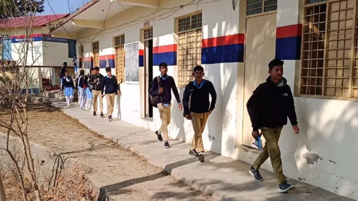 Almora: शीतकालीन अवकाश के बाद विद्यालय हुए गुलजार, बच्चों में उत्साह ...