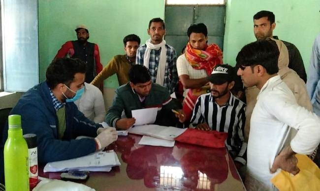 शिविर में 50 दिव्यांगों ने किए आवेदन - 50 Divyang applications applied ...