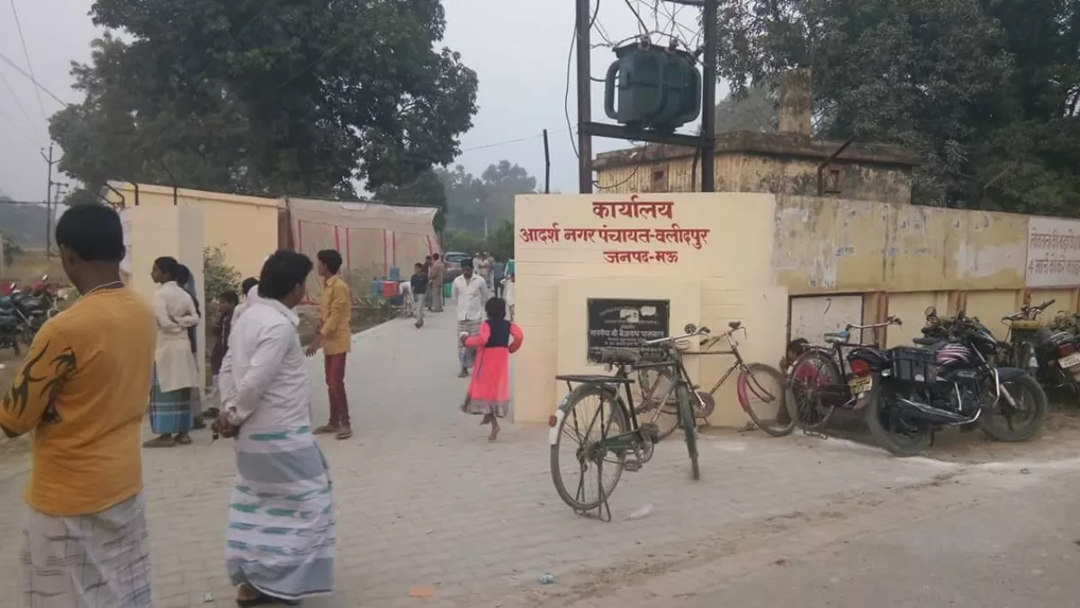 Mau News: जागरण में खबर छपने के बाद हरकत में आया प्रशासन, वलीदपुर नगर ...