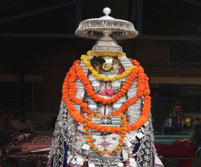हिमाचल में देवी-देवताओं के पास दुर्लभ वस्‍तुओं के भंडार माता जालपा के ...