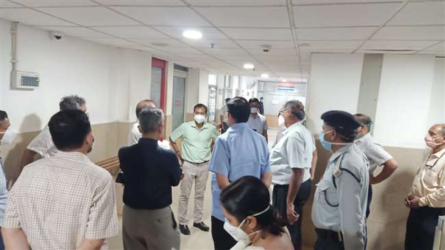 वाराणसी के ट्रामा सेंटर में 90 बेड कोरोना संक्रमण इलाज के लिए होगा ...