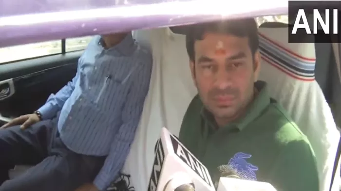 'बाबा-आबा-टाबा को मैं नहीं जानता, वो बिहारियों को गाली...', बाबा बागेश् ...