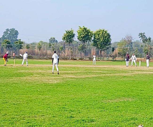 Cricket: गोरखपुर के रेलवे क्रिकेट मैदान में खेले जाएंगे रणजी मैच ...