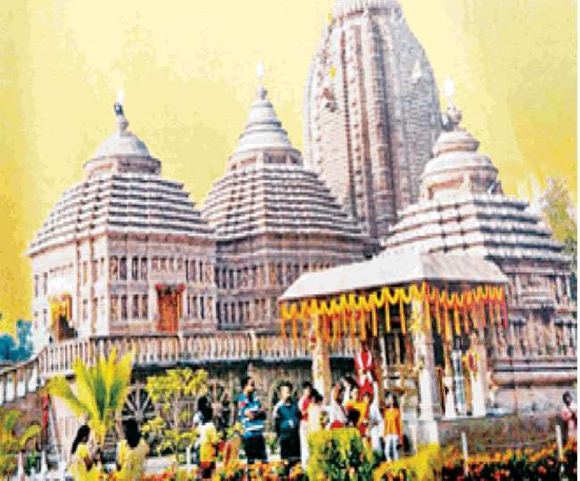 आकाशीय बिजली की चपेट में आया श्रीमंदिर का नीलचक्र, लोगों ने कहा अनहोनी ...