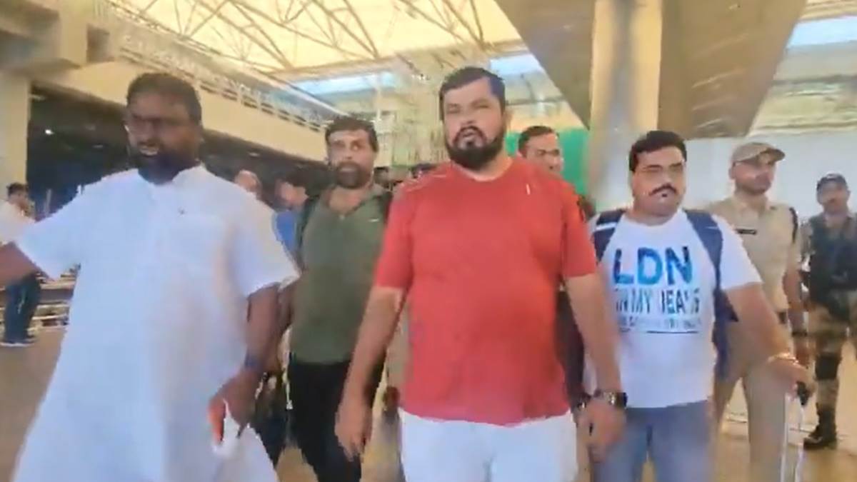 Raja Singh Arrest: तेलंगाना के मेडक में हिंसक झड़प, पुलिस ने राजा सिंह ...