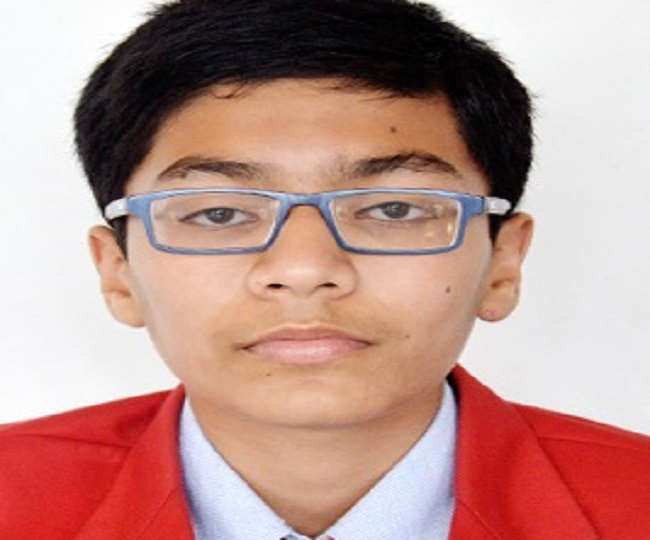 CBSE 10th Result रीजन के टॉपर रिषित अग्रवाल को मुख्यमंत्री ने फोन करके ...
