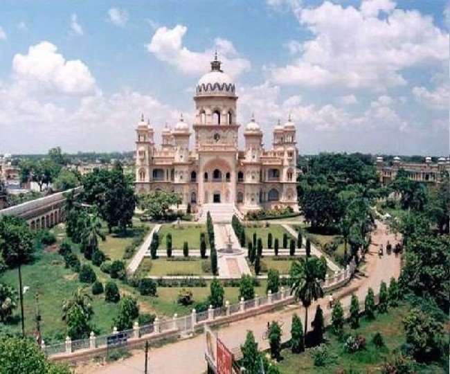 रामपुर में नवाब खानदान की 2,651 करोड़ की संपत्ति के बंटवारे की योजना ...