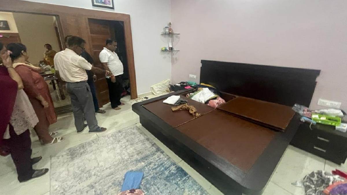 Rudrapur News : रुद्रपुर में भाजपा नेता के भाई के घर से लाखों की चोरी ...