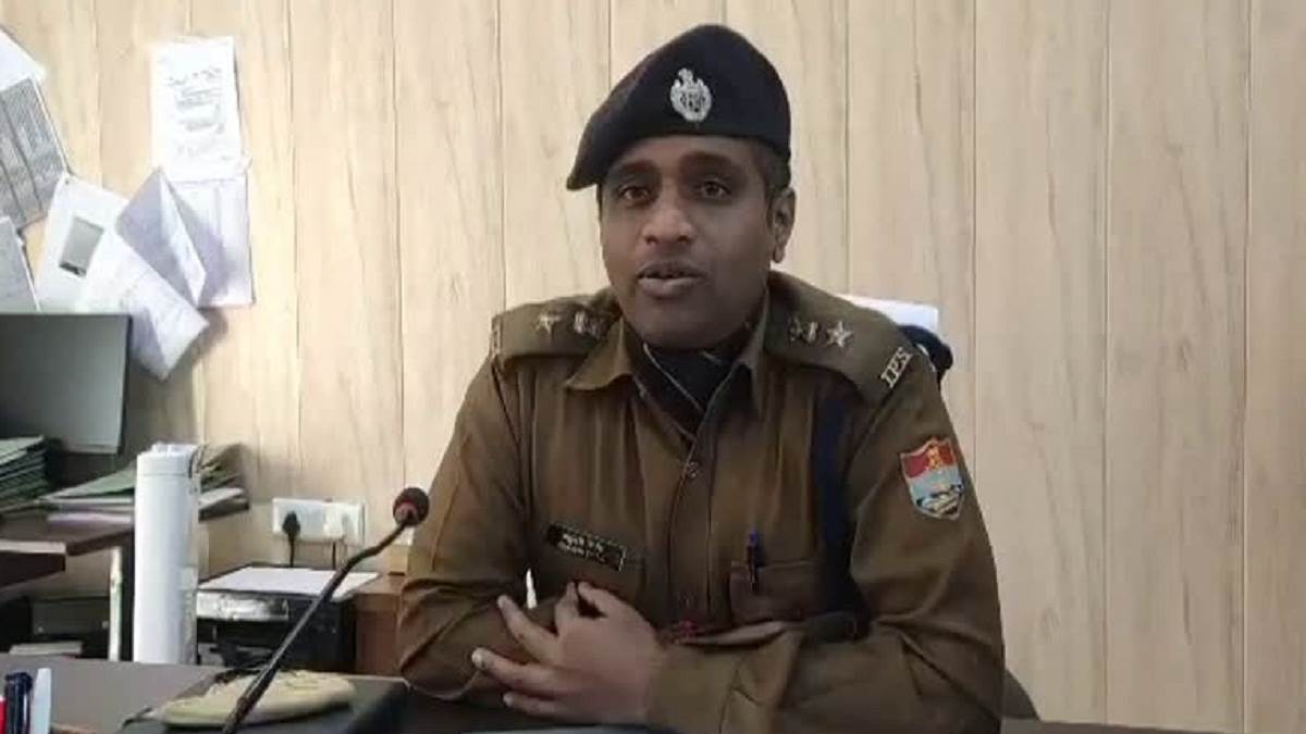 एसएसपी मंजूनाथ टीसी ने किए रुद्रपुर पुलिस लाइन में तैनात 39 उप ...