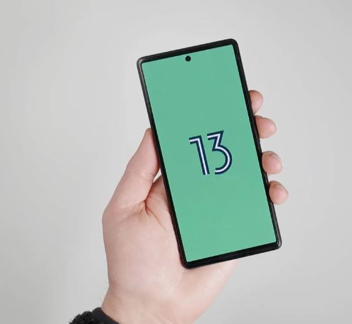 Android 13 को पिक्सल फोन के लिए रोलआउट कर रही गूगल, मिलेंगे कई बेहतरीन ...