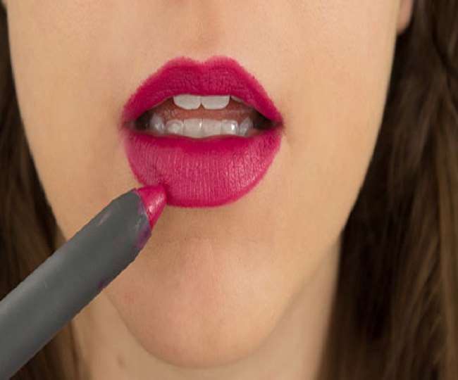 Lipstick With Face Mask: मास्क लगाने पर बिगड़ती है लिपस्टिक, तो आज़माएं ...