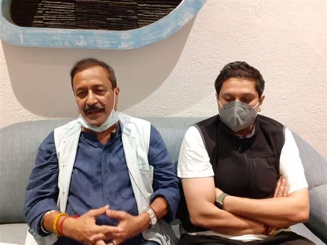 कांग्रेस सरकार के दौरान लगाई गई शिलान्यास पट्टिकाओं को पुनस्‍थापित न ...