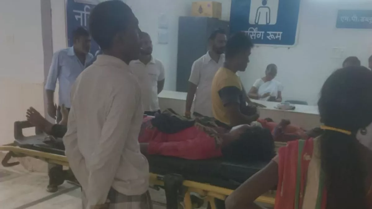 Jharkhand News: चतरा में मिट्टी का चाल धंसने से तीन बच्चियों की मौत, दो की हालत गंभीर ...