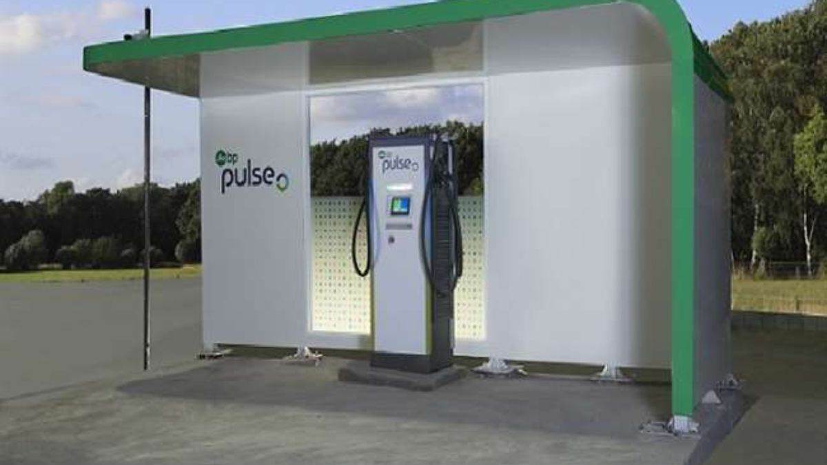 Jio-bp से Mahindra ने मिलाया हाथ, महिंद्रा की ईवी इस्तेमाल करने वाले ...