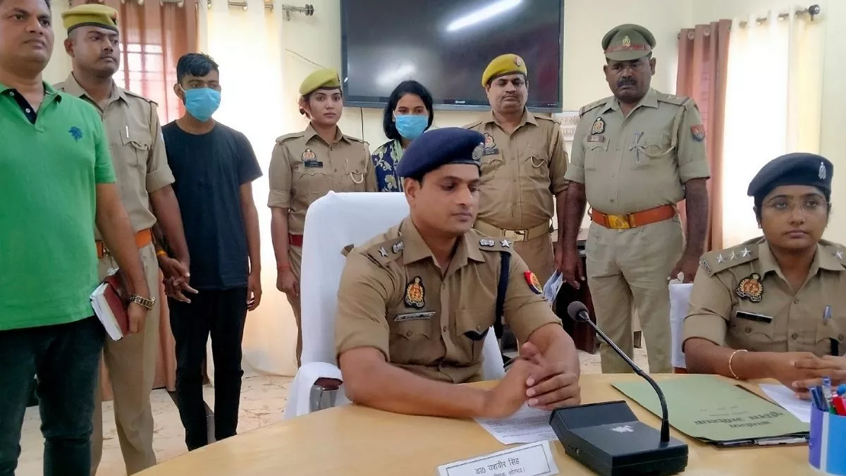 Sonbhadra: पत्नी ने प्रेमी के साथ म‍िलकर की थी भाजपा बूथ अध्यक्ष की हत्या, पुल‍िस ने दोनों को क ...
