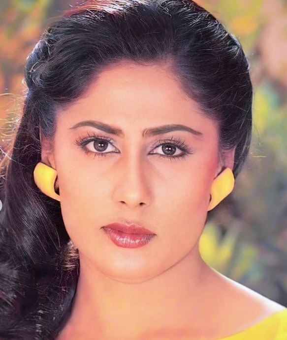 Smita Patil Birth Anniversary: 'आज रपट जाएं' के बाद खूब रोई थीं स्मिता ...