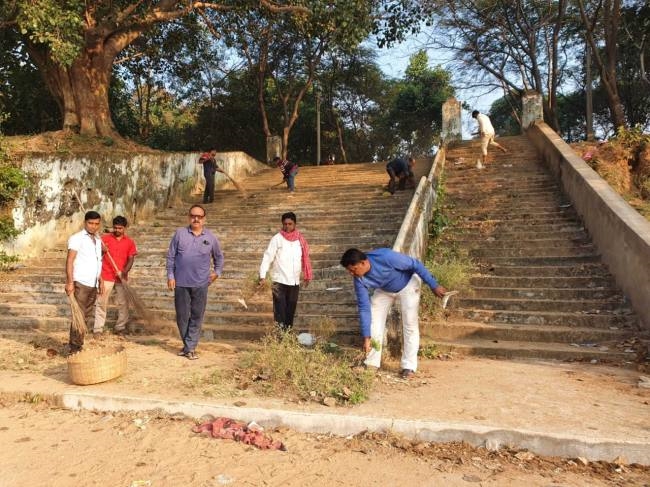 छठ घाटों की साफ-सफाई का अभियान शुरू - Chhath Package :::::: Cleanliness ...