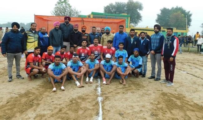 कबड्डी लीग में लड़को की आठ और लड़कियों की चार टीमें भिड़ीं - Mahal ...