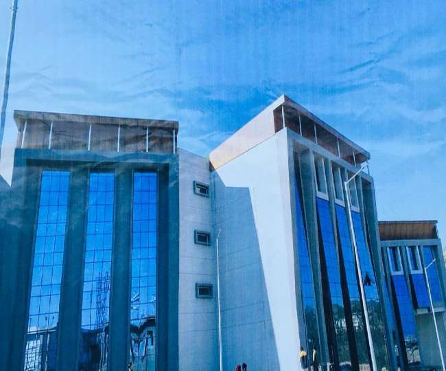 रामलाल मार्कंडेय ने बंदला में हाइड्रो इंजीनियरिंग कालेज की पहले साल की ...