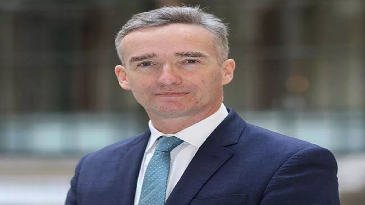 ब्रिटिश उच्चायुक्त एलेक्स एलिस ने कहा- भारतीयों को 15 दिनों के अंदर ...