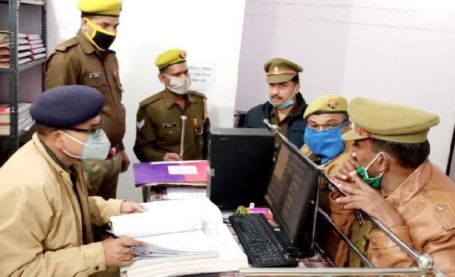 चुनाव तक अपराधियों की हर दिन हो निगरानी - Chopan police station inspected