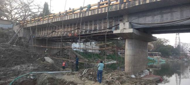 दाहा नदी पुल का मरम्मत कार्य लगभग पूर्ण, अगले सप्ताह से शुरू हो सकता है ...