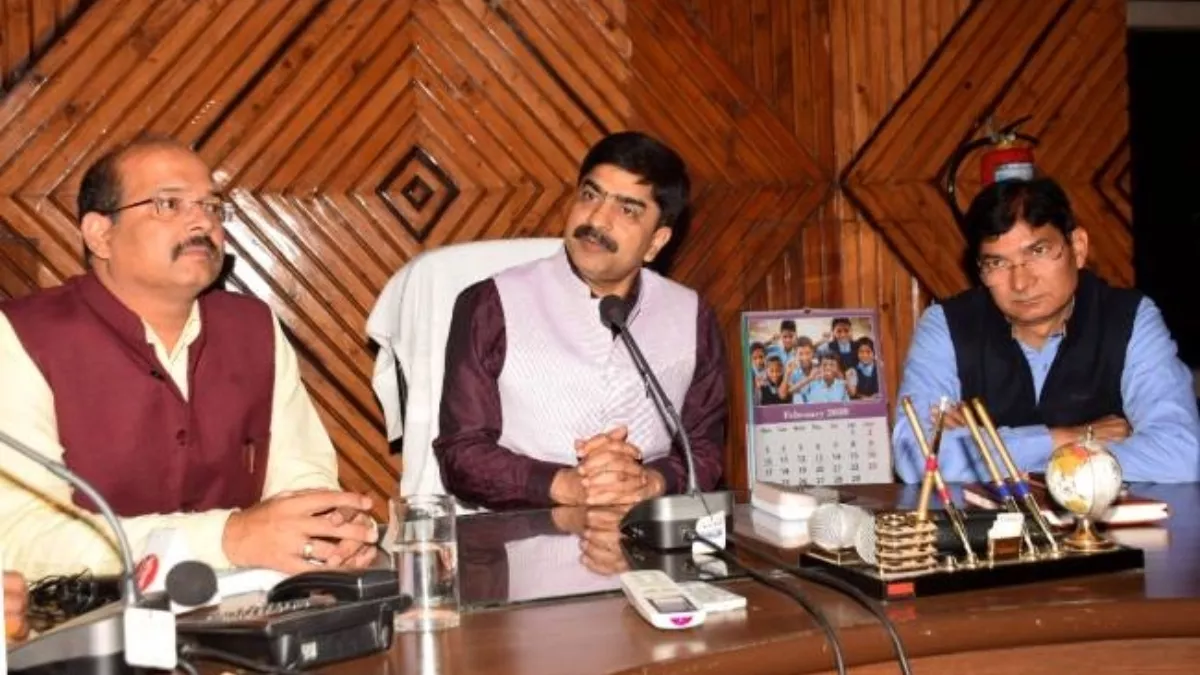 Saharanpur News: डीएम अखिलेश सिंह ने दी जानकारी, कहा- ‘एक परिवार-एक पहचान’ के तहत बनेगी फैमिली ...