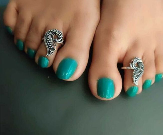 Bichhiya Benefits: शादी के बाद महिलाएं क्यों पहनती हैं पैरों में बिछिया ...