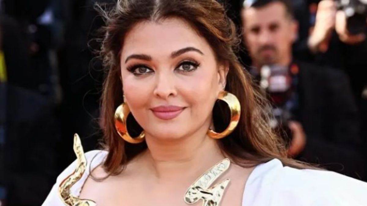 Cannes 2024: रेड कारपेट पर ऐश्वर्या राय ने ढहाया कहर, गोल्डन ब्लैक गाउन में लूटी लाइमलाइट ...