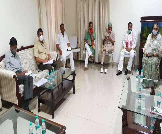 CoronaVirus संक्रमण की चैन ब्रेक करने को नोडल अधिकारी ने मांगा आगरा के ...