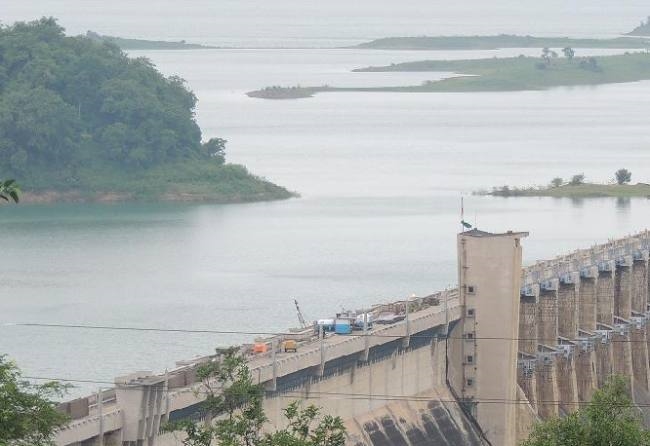 रिहंद जलाशय में परियोजनाओं की राख जाने पर एनजीटी सख्त - NGT strict on ...