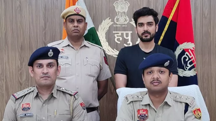 विदेश में नौकरी लगवाने के नाम पर करता था ठगी, अब पुलिस के हत्थे चढ़ा ...