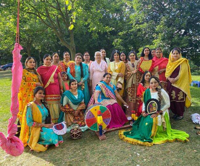 Teej Celebration: यादें छोड़ गया जॉर्ज टाउन में 'तीयां का मेला', पंजाबी ...